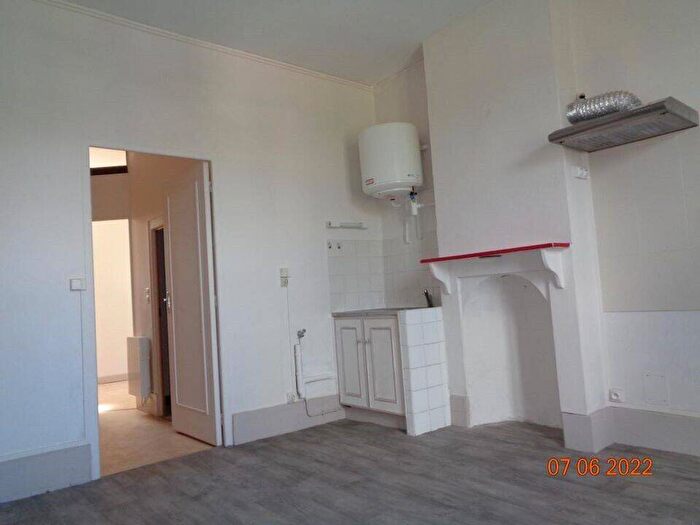 Appartement 1 pièce à Lusigny, à louer