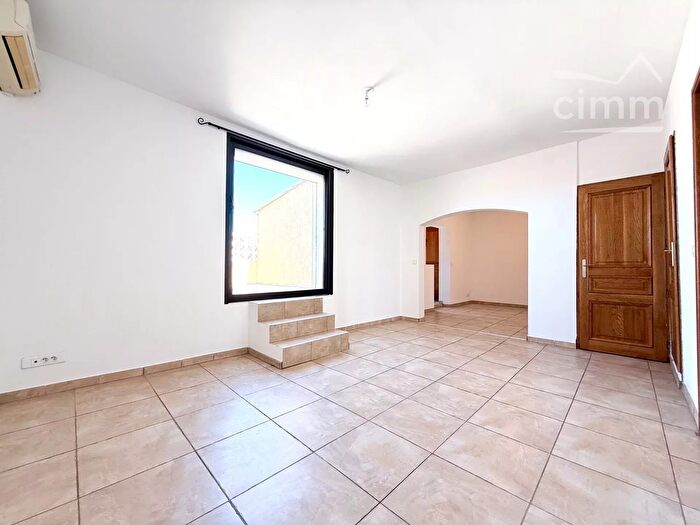 Appartement à vendre - Port-Saint-Louis-du-Rhône - 2 pièces - 1 chambre