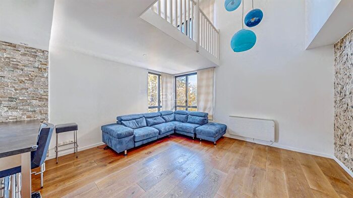 Appartement à vendre - Asnières-sur-Seine, Gresillons, Voltaire - 5 pièces - 3 chambres