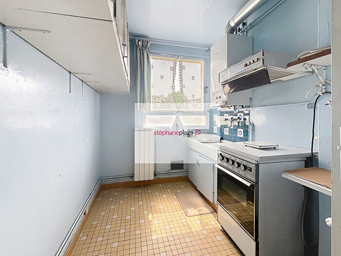 Appartement à vendre - Issy-les-Moulineaux, Les Iles, La Ferme - 3 pièces - 2 chambres