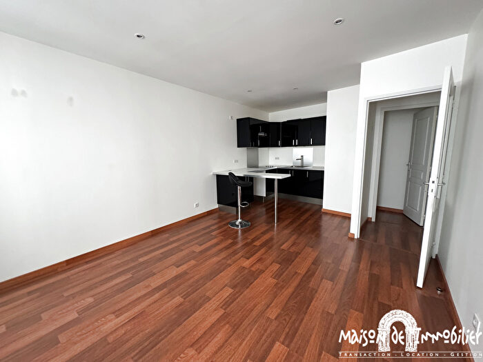 Appartement à louer - Cognac, Centre-ville, Gare - 2 pièces - 1 chambre