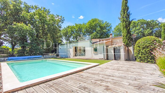 Maison 4 pièces à Uzès, à vendre