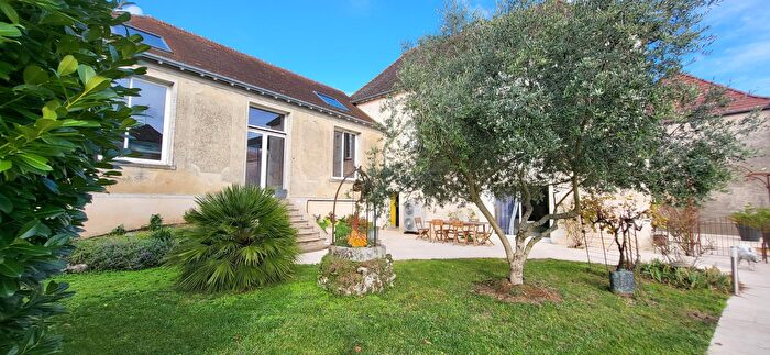 Maison à vendre - Pleumartin - 6 pièces - 4 chambres