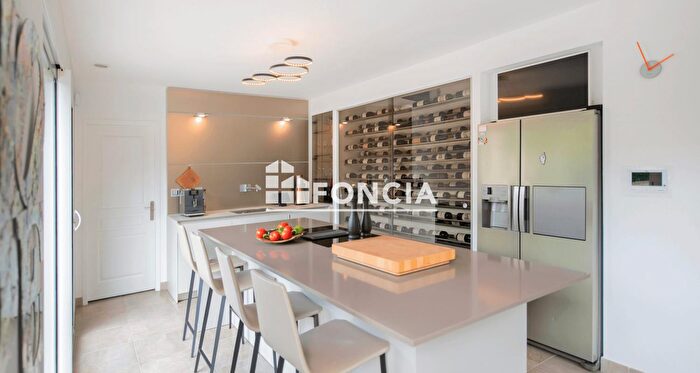 Maison à vendre - Saint-Hilaire-Saint-Mesmin - 7 pièces - 5 chambres