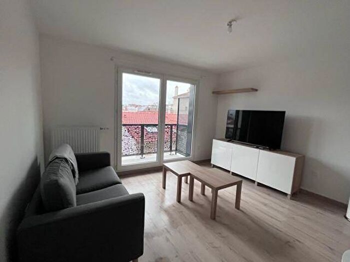 Juillet Zola, Alfortville - Appartement 3 pièces à louer