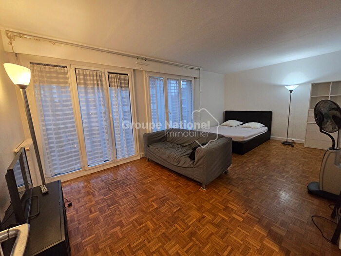 Appartement à vendre - Issy-les-Moulineaux, Centre-ville, Corentin Celton, Les Varennes - 2 pièces - 1 chambre