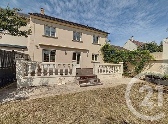 Maison 6 pièces à louer - Pontault-Combault, Mairie, Rouxel