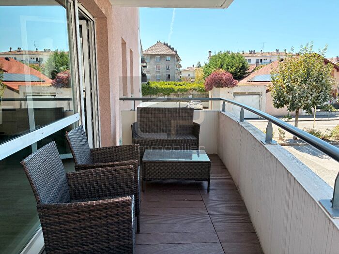 Cran-Gevrier, Centre-ville, Le Vernay, Les Iles : Appartement 2 pièces à vendre