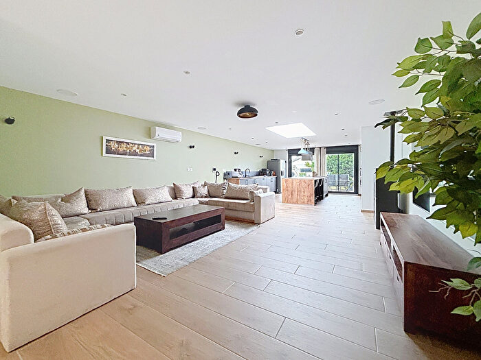 Maison 4 pièces à vendre à La Chapelle-d'Armentières