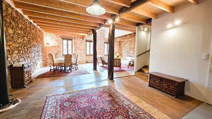 Maison 7 pièces à Larroque, à vendre