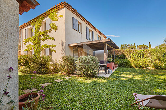 Maison 4 pièces à vendre - Aix-en-Provence, Saint-Donat, Les Platanes