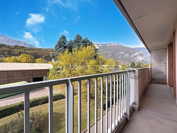 Appartement à vendre - Fontaine, Floralies - 3 pièces - 2 chambres