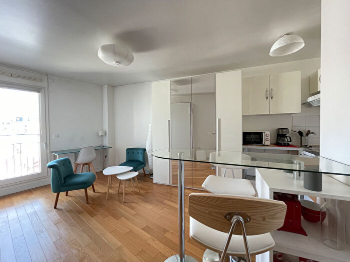 Appartement 1 pièce à louer à Paris 18ème, Porte de Clignancourt, Porte Montmartre, Moskowa