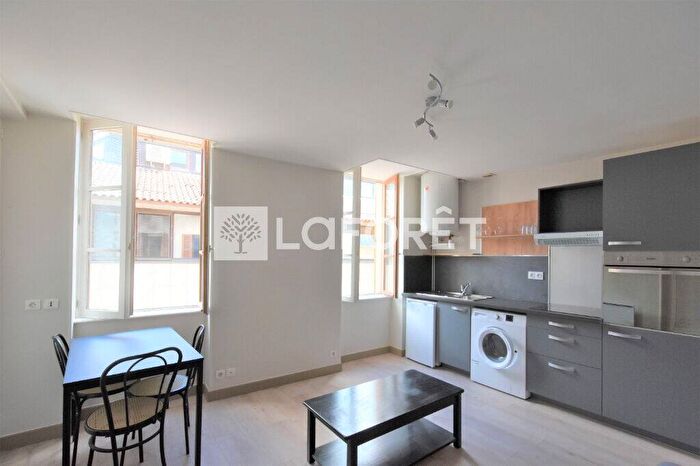 Appartement à louer - Centre Nord, Mâcon - 2 pièces - 1 chambre