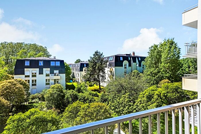 Appartement 3 pièces à vendre à La Garenne-Colombes, Centre Nord, Gare, Mairie