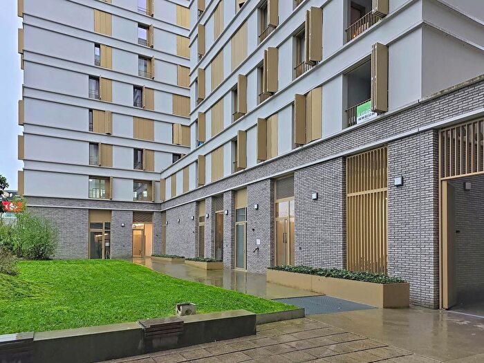 Appartement à vendre - Villeurbanne, Poudrette, Les Brosses - 3 pièces - 2 chambres