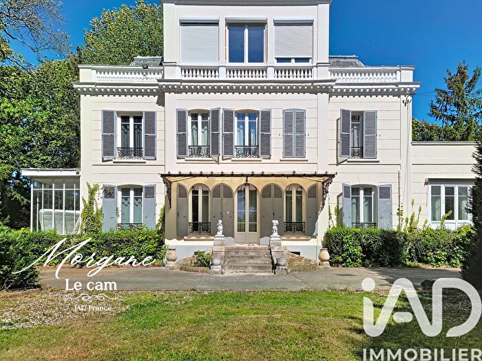 Le Mée-sur-Seine, Le Village : Maison 18 pièces à vendre