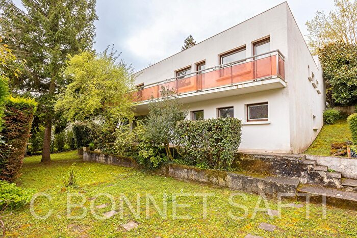 Jouy-en-Josas - Maison 7 pièces à vendre