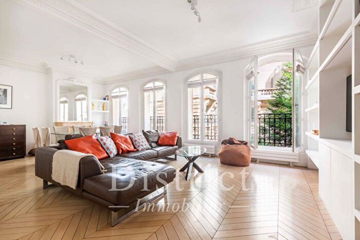 Appartement à louer - Courcelles-Wagram, Paris ème arrondissement - 3 pièces - 1 chambre