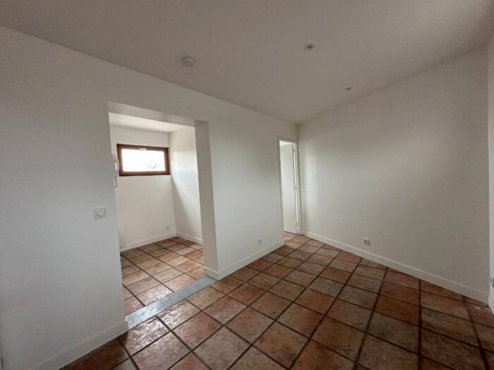 Appartement à louer - Ouest, Méricourt - 1 pièce