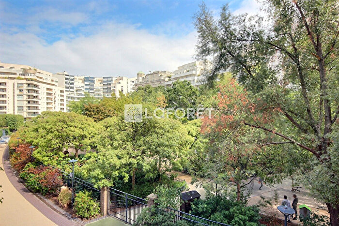 Courbevoie, Hôtel de ville : Appartement 4 pièces à vendre