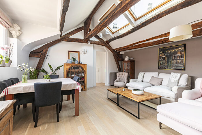 Appartement à vendre - Saint-Germain-en-Laye, Centre-ville, Quartiers forestiers - 3 pièces - 2 chambres