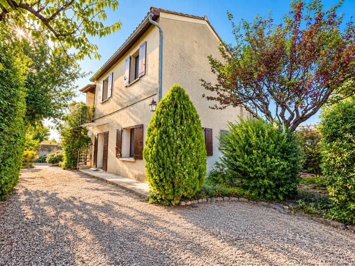 Maison 5 pièces à vendre à Entraigues-sur-la-Sorgue