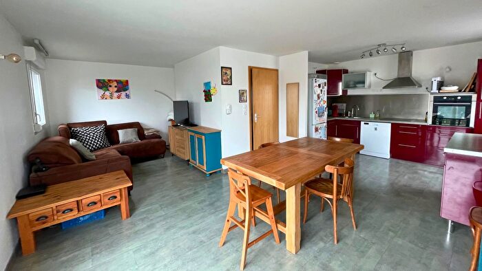 Appartement à vendre - Staffelfelden - 4 pièces - 3 chambres