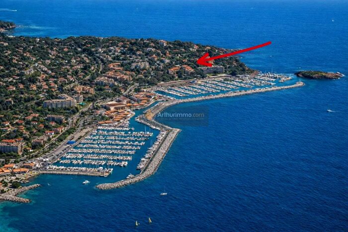 Appartement à vendre - Saint-Raphaël, Santa-Lucia - 2 pièces - 1 chambre