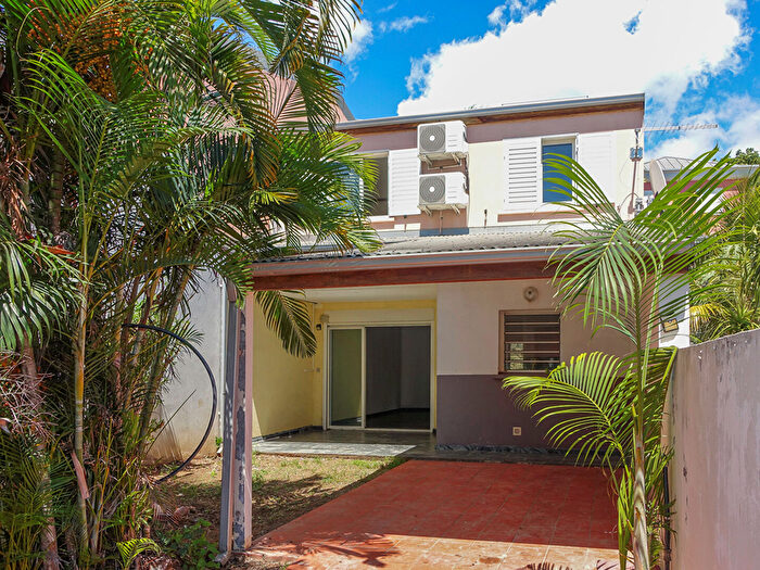 Saint-Denis, Bois de Nèfles, Sainte-Clotilde - Maison 4 pièces à vendre