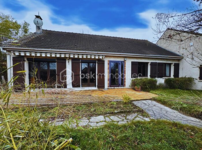 Maison à vendre - Montlhéry - 5 pièces - 3 chambres