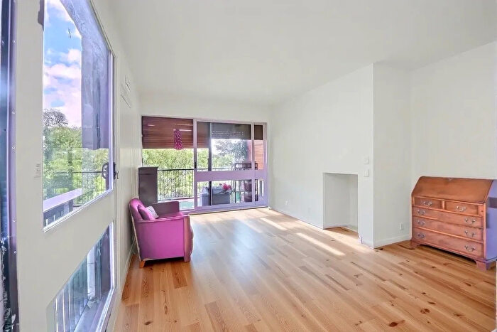 Fontenay-le-Fleury, Plaine : Appartement 3 pièces à vendre