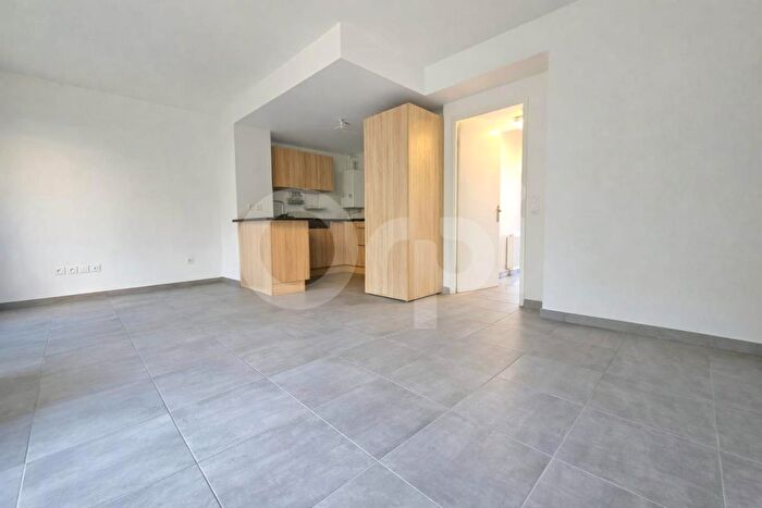 Chennevières-sur-Marne, Marne, Coteau Nord : Appartement 4 pièces à vendre