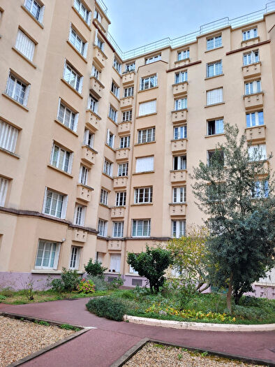 Appartement à vendre - Courbevoie, Hôtel de ville - 2 pièces - 1 chambre