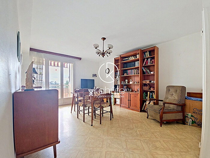 Appartement 3 pièces à Sainte-Foy-lès-Lyon, Provinces, Chavril, à vendre