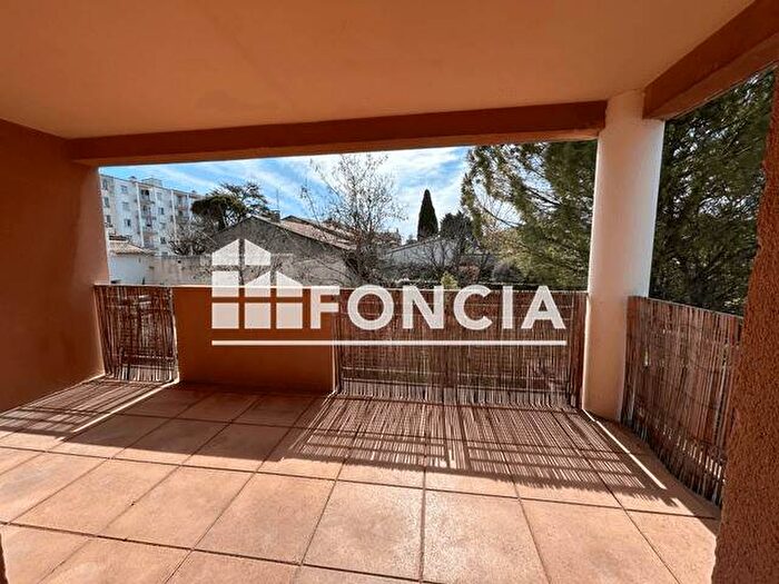 Appartement à louer - Legue-Pous du Plan, Carpentras - 3 pièces - 2 chambres