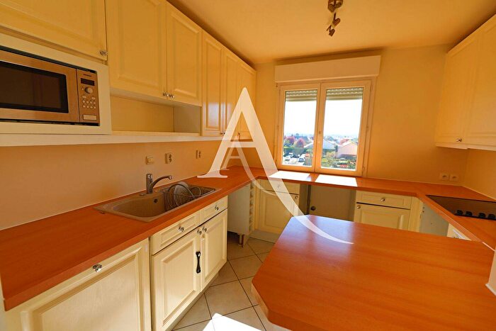 Appartement à louer - Europe-Nord, Chatou - 4 pièces - 3 chambres