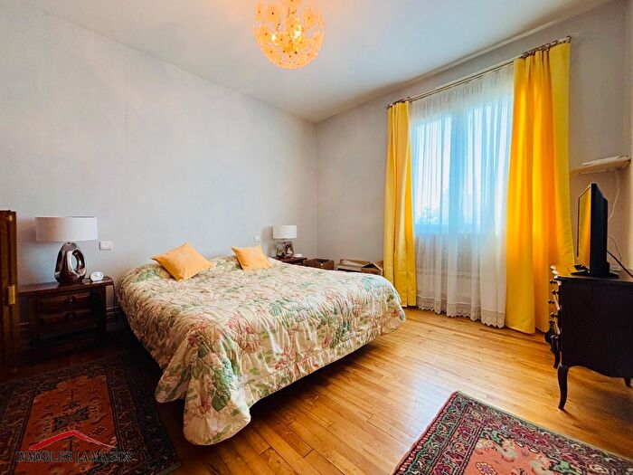 Appartement à louer - Périgueux, Centre-ville, La Gare, Saint-Martin - 6 pièces - 5 chambres