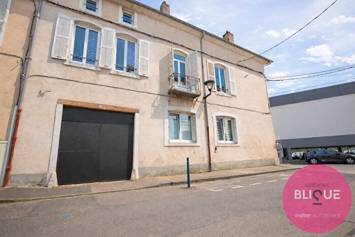 Appartement à vendre - Toul, Centre-ville - 6 pièces - 4 chambres