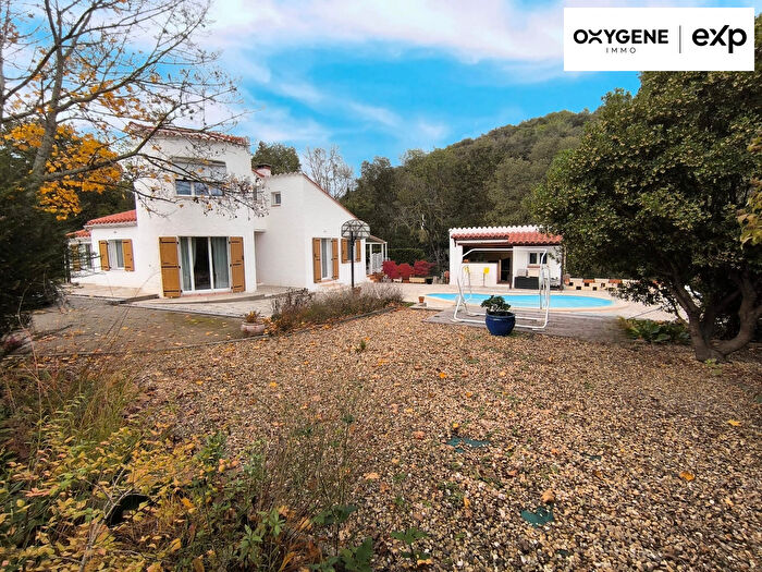 Maison à vendre - Reynès - 4 pièces - 3 chambres