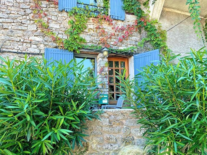Maison 5 pièces à vendre à Saint-Martin-de-Castillon