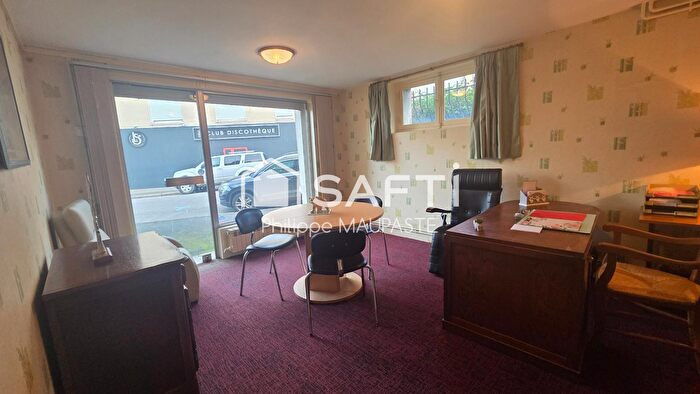 Maison à vendre - Nevers, Centre-ville - 8 pièces - 4 chambres