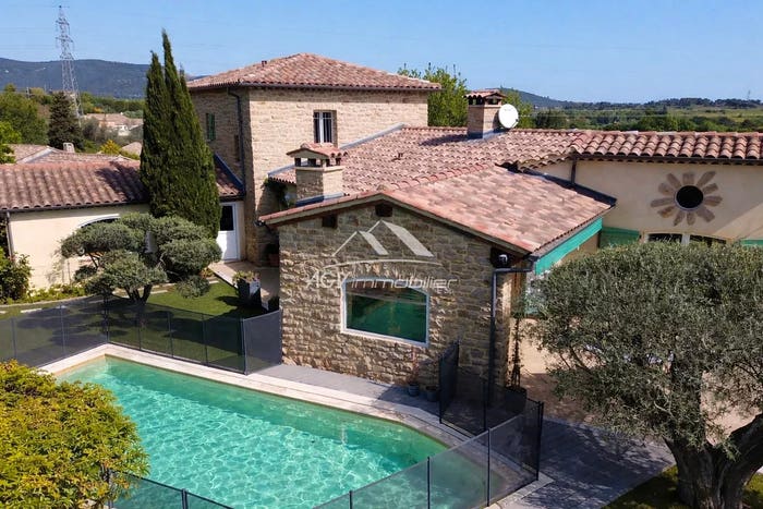 Maison 5 pièces à postalCode, à vendre