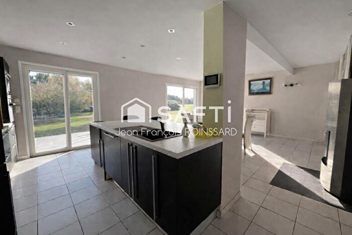 Maison à vendre - Couëron, Villages - 9 pièces - 4 chambres