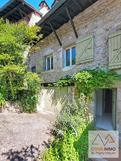 Appartement à vendre - La Buisse - 4 pièces - 2 chambres