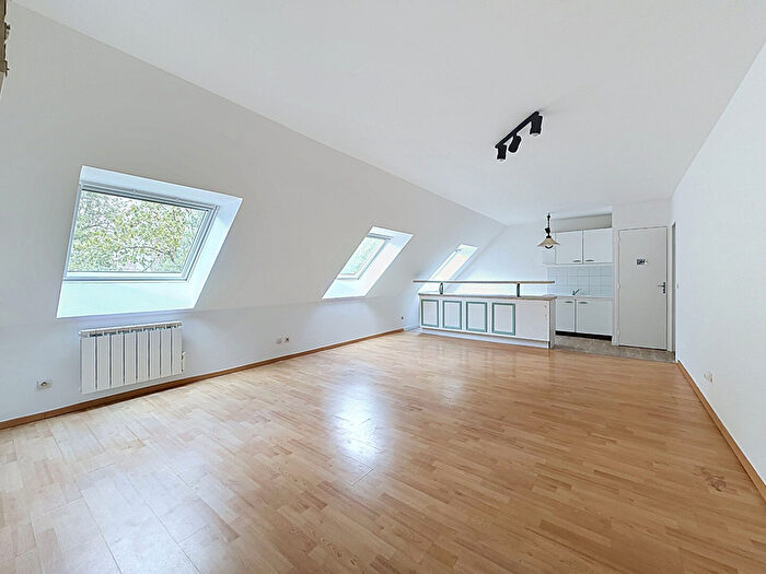 Sotteville-lès-Rouen, Centre-ville, Marcel Lods, Victor Hugo : Appartement 3 pièces à louer