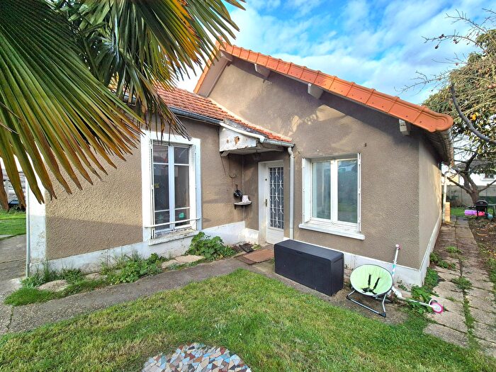 Maison à vendre - Rosny-sur-Seine - 4 pièces - 3 chambres