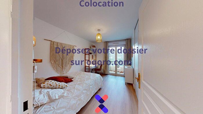 Appartement à louer - Centre-Max Barel-Centre Nord, Vénissieux - 6 pièces - 5 chambres