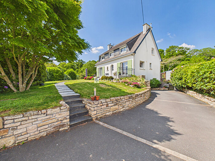 Saint-Évarzec : Maison 7 pièces à vendre