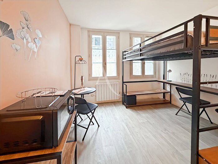 Saint Marc-Croix de Pierre-Saint Nicaise, Rouen : Appartement 1 pièce à louer
